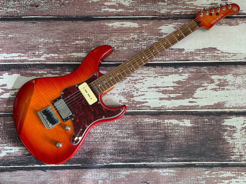 Yamaha Pacifica PAC611 HFM Cherry Burst – Badlands Guitars Limited