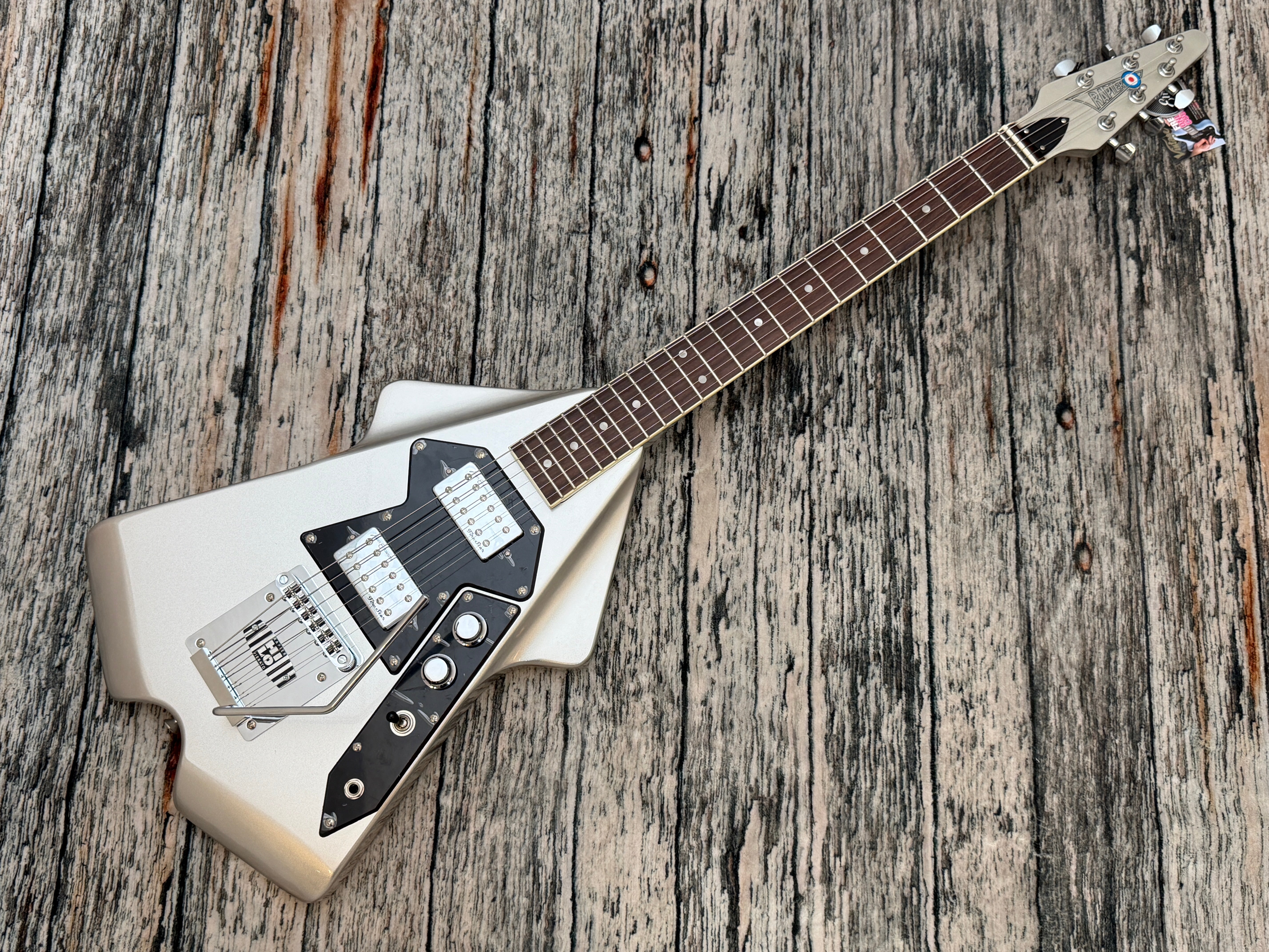 Rapier Rocket - Metallic Silver – Badlands Guitars Limited