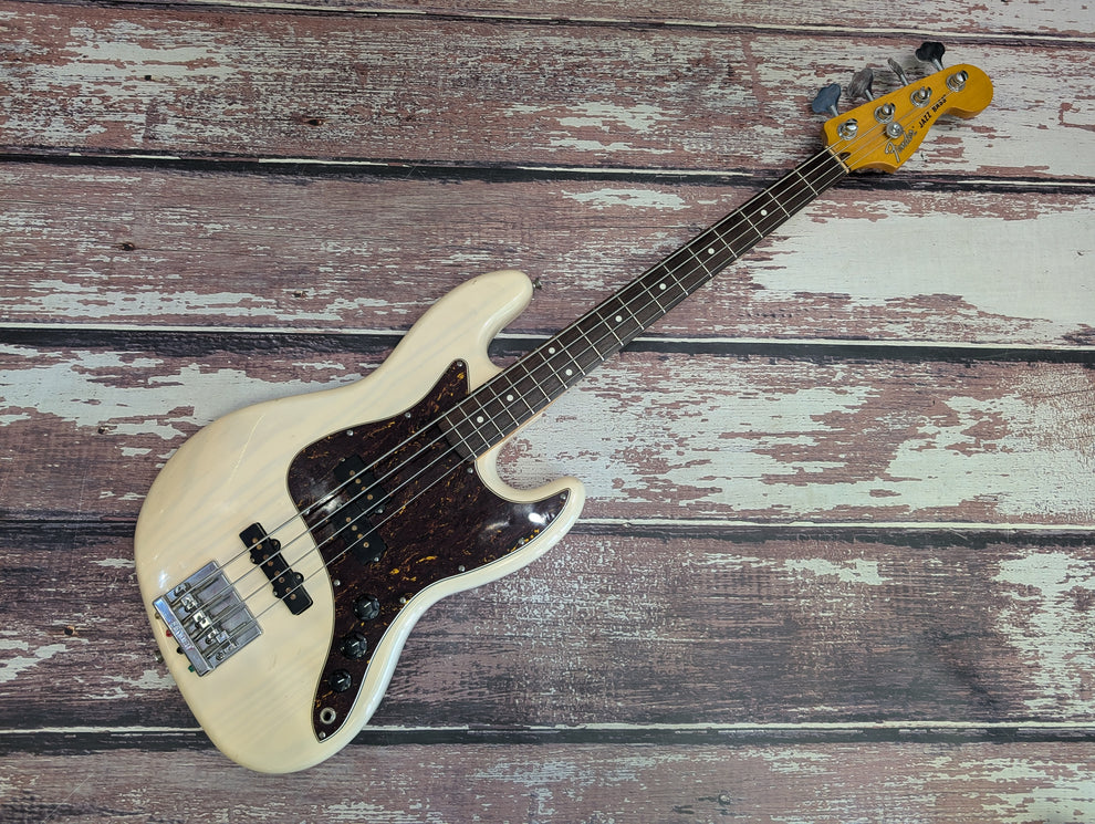 Fender Modern Player Short Scale Jazz Bass – Badlands Guitars Limited